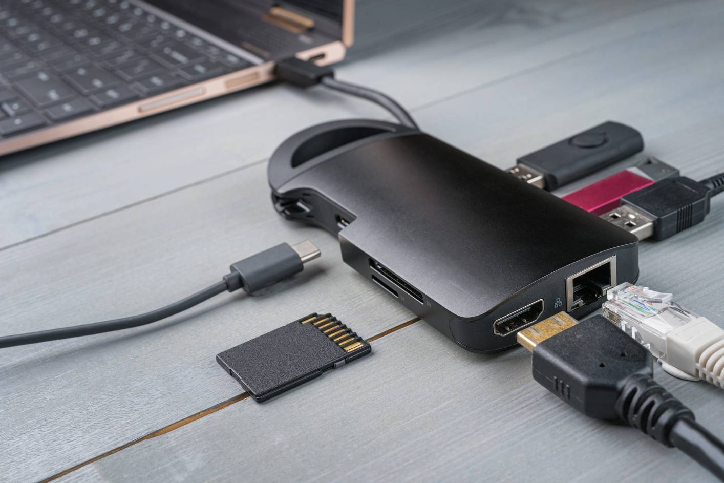 23 beste USB-Hubs Test & Vergleich 2023 » 3 Top Produkte!